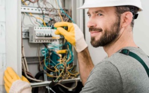 Top 10 Most Demanding Skills for Electrical Engineers [2025]